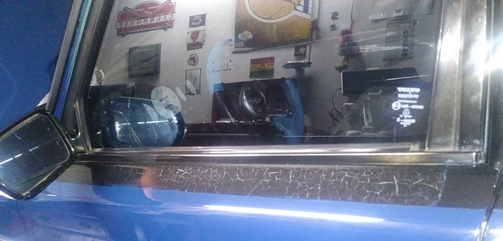 Volvo 240 Door Vinyl Stripe Trim Kits